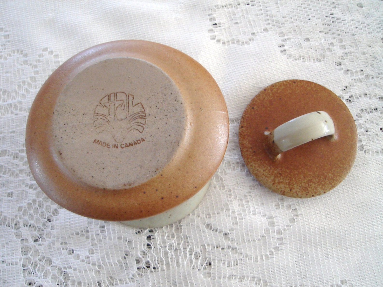 Sial/cerval Pottery Sugar Dish Made in Canada 70s | Etsy