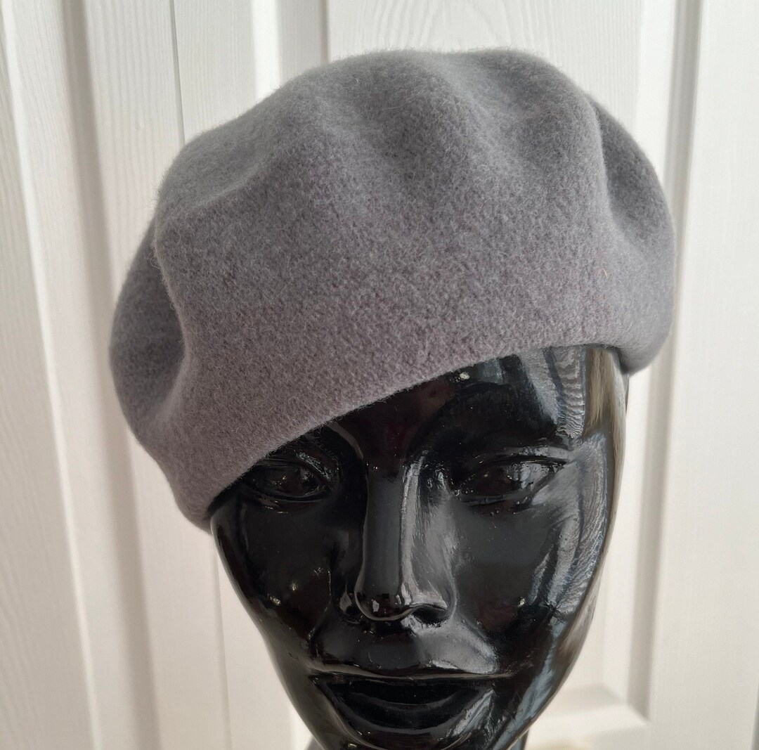 80s Light Grey Wool Beret Women Hat 9 3/4 Inches Extra Small Beatnik ...