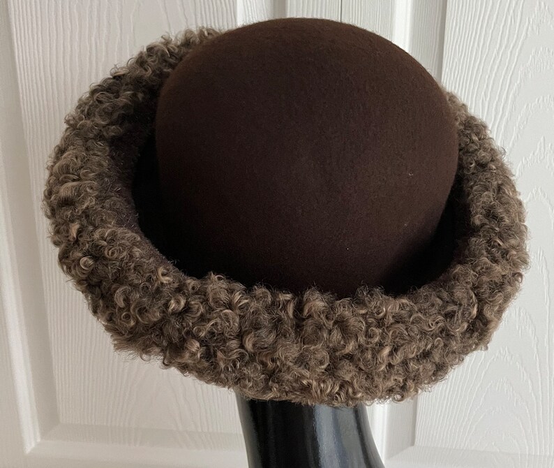 70s Felt Hat With Persian Lamb Fur Rim, 21 Inch Vintage - Etsy UK