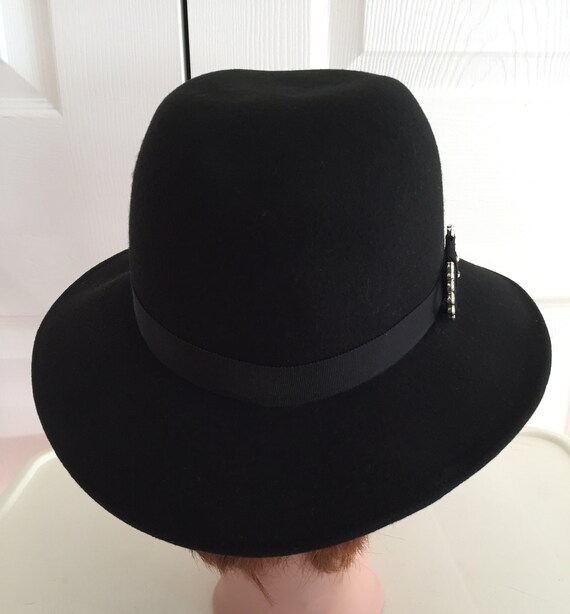 70s Vintage Black Doeskin Wool Felt Women Hat 21 1/2… - Gem