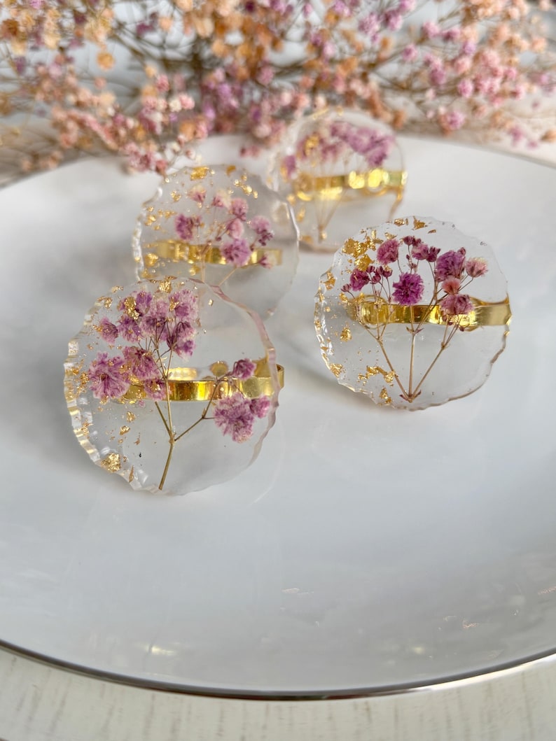 Pressed Flower Resin Napkin Rings: Gold Wedding Table Decor - Etsy