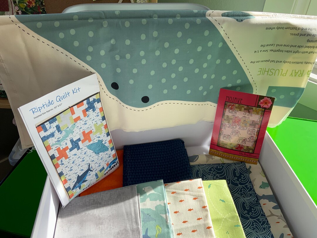Riptide Quilt Kit, Includes Pattern, Panel, 6 Fat Quarters, 1 Yard ...