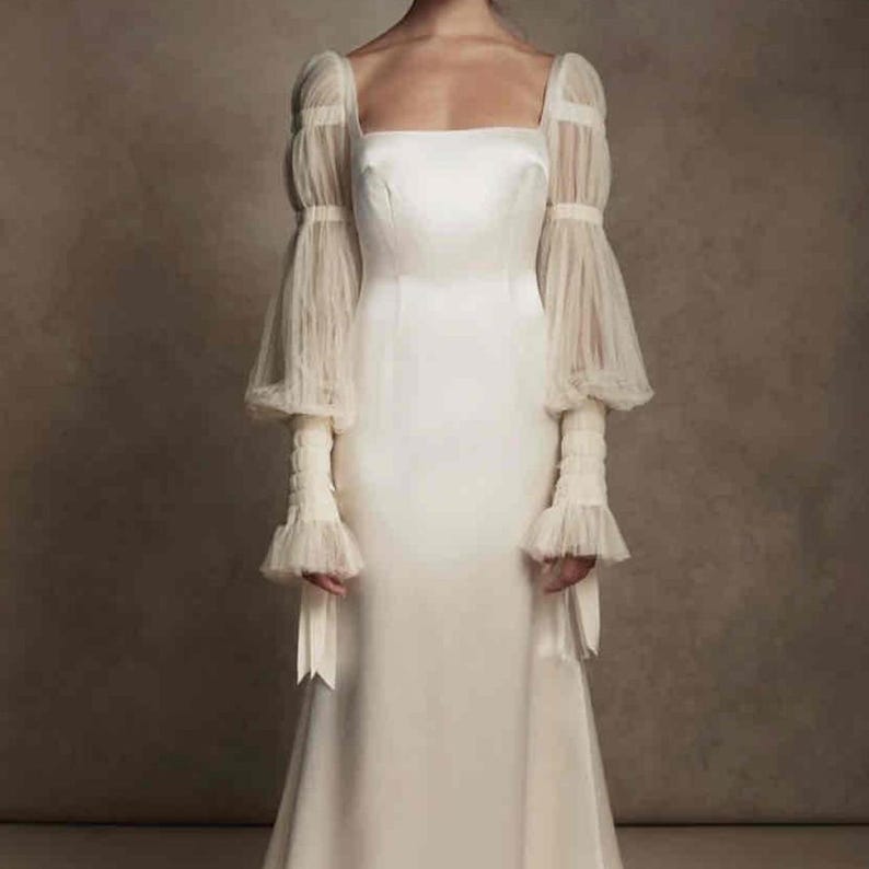 Pre-loved Danielle Frankel Ruby Gown Silk Wool Satin Square Neckline ...