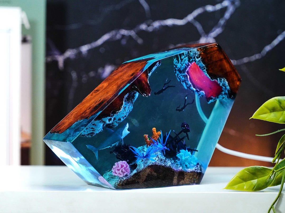 Shark Resin Lamp, Artisan Ocean Keycap, Deep Ocean Night Light ...