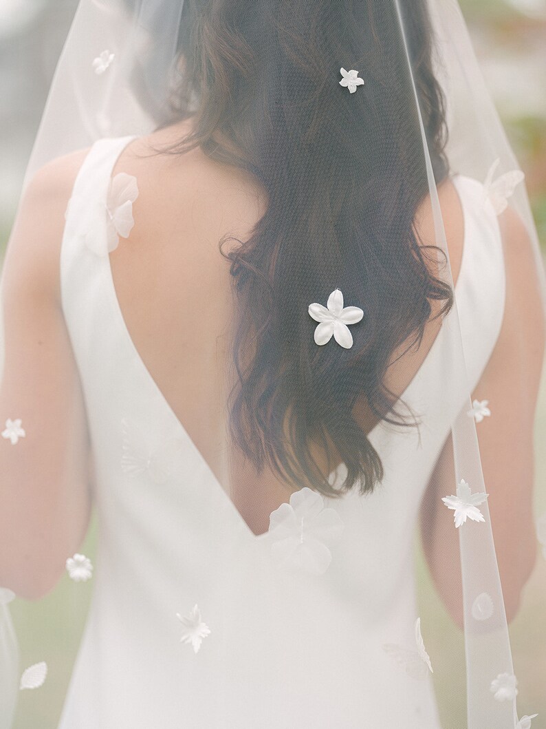 3D Floral Veil, 3D Flower Veil, Flower Veil, Floral Veil, Fingertip ...