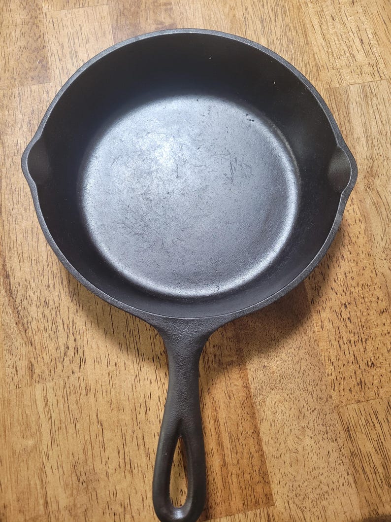 Three Notch Lodge Cast Iron #5 Skillet, Vintage, Primitive, Rare Find ...