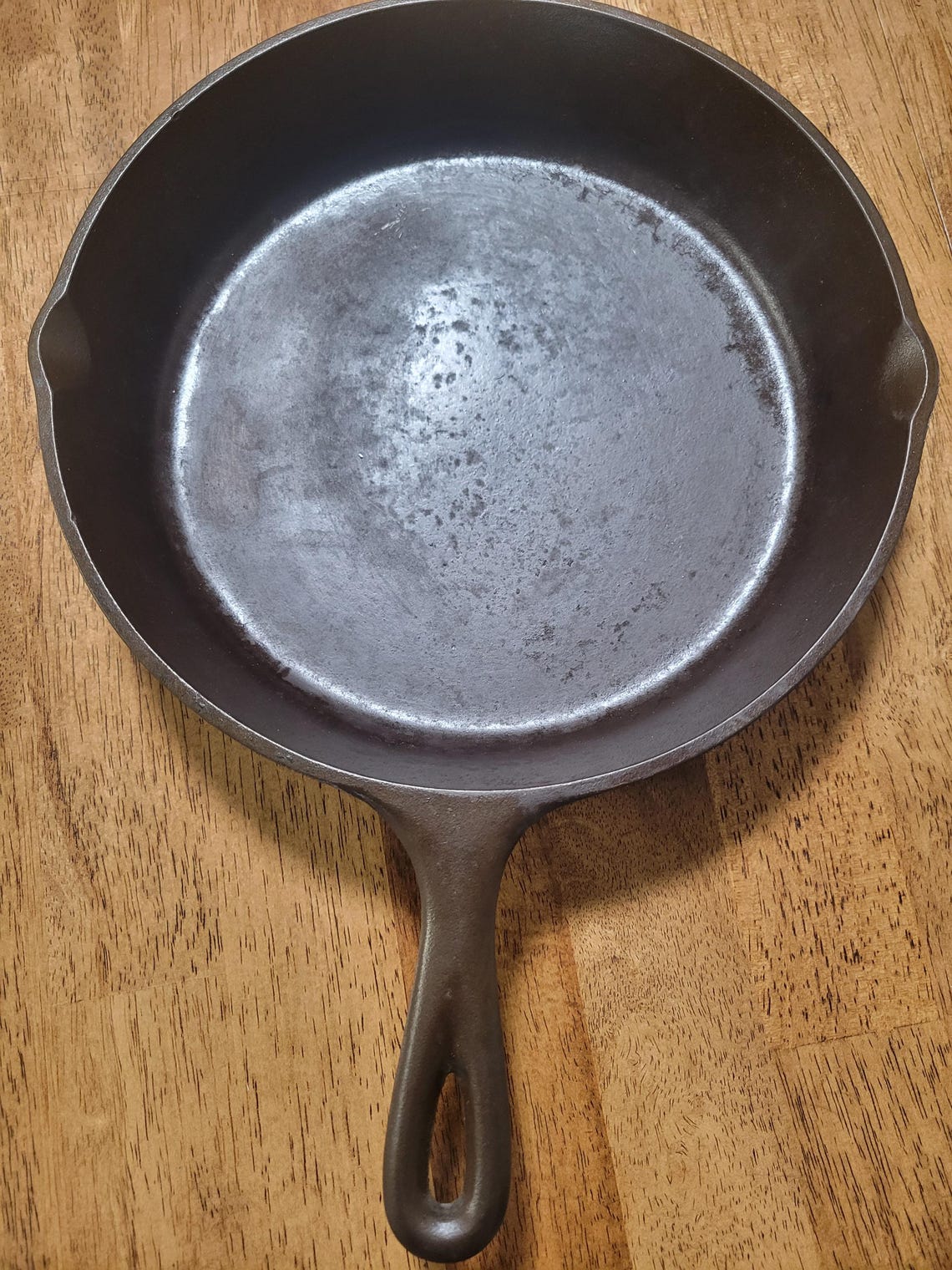 Three Notch Lodge Cast Iron #8 Skillet, Vintage, Primitive, Rare Find ...