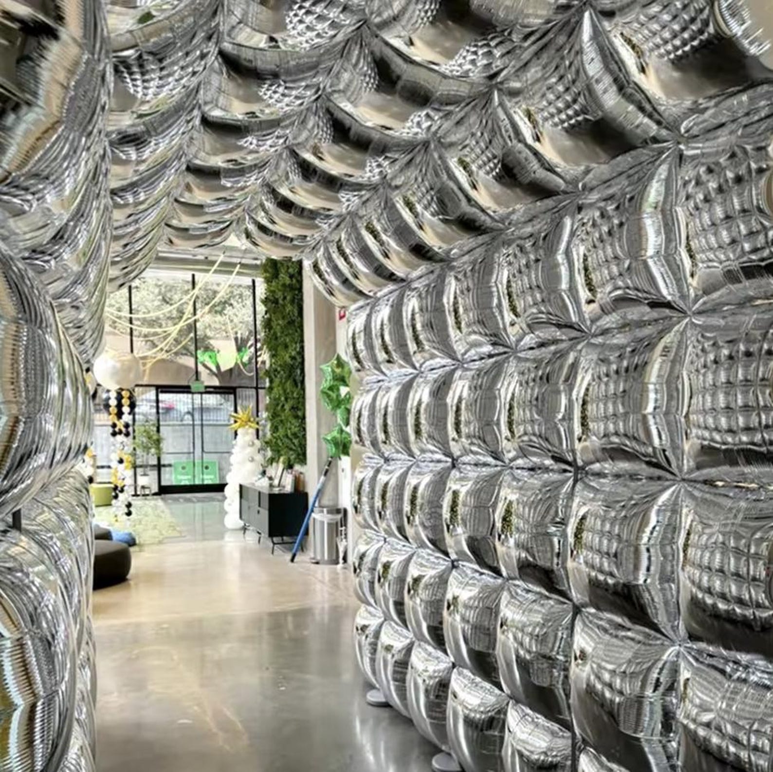 Silver Square Balloon Wall 50 Pcs Balloon Tunnel Disco Ball Party Decor ...