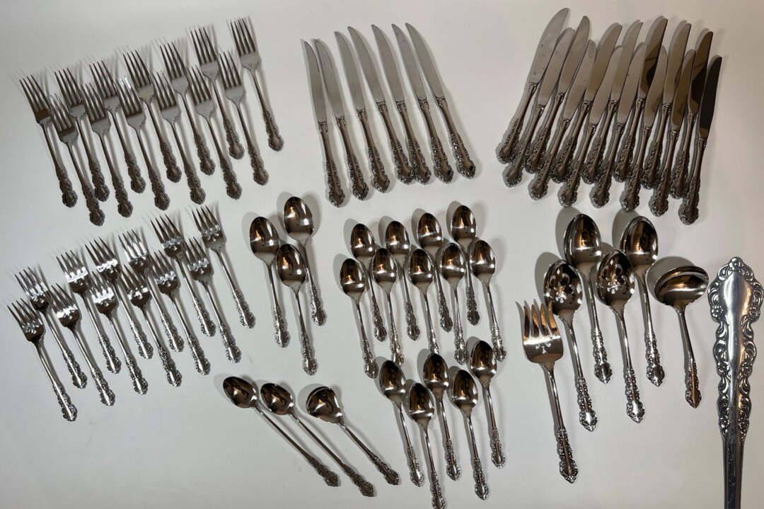 Oneida Shelley Heirloom Stainless Steel Silverware Set for 12 Heirloom ...