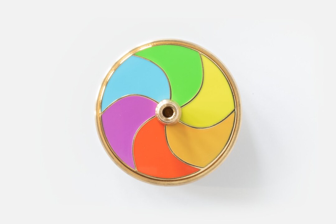 Spinning (desk)top - Brass Spinning Top, Inspired by Apple's Mac ...