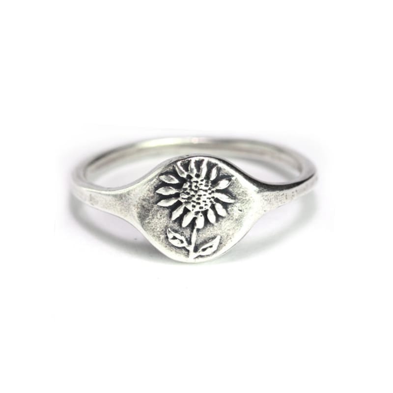 Wildflower Signet Ring - Etsy