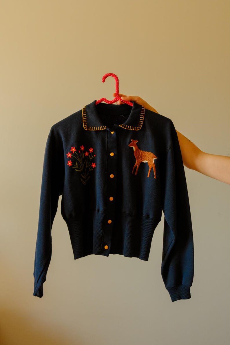 Hand Embroidered Deer and Flower Vintage-inspired Buttondown Sweater - Etsy