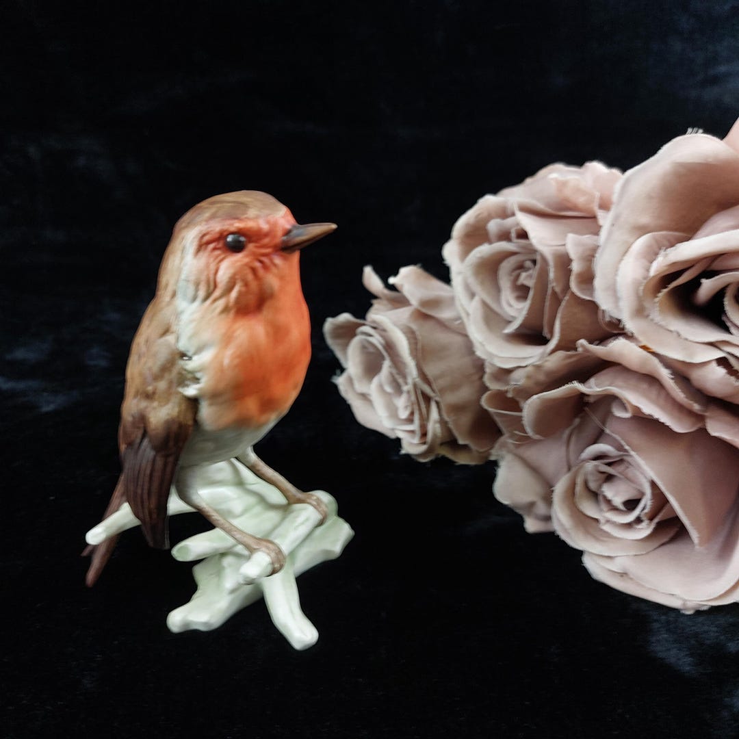 Goebel Robin CV100 1970s West German Porcelain Classic Rothkehlchen ...