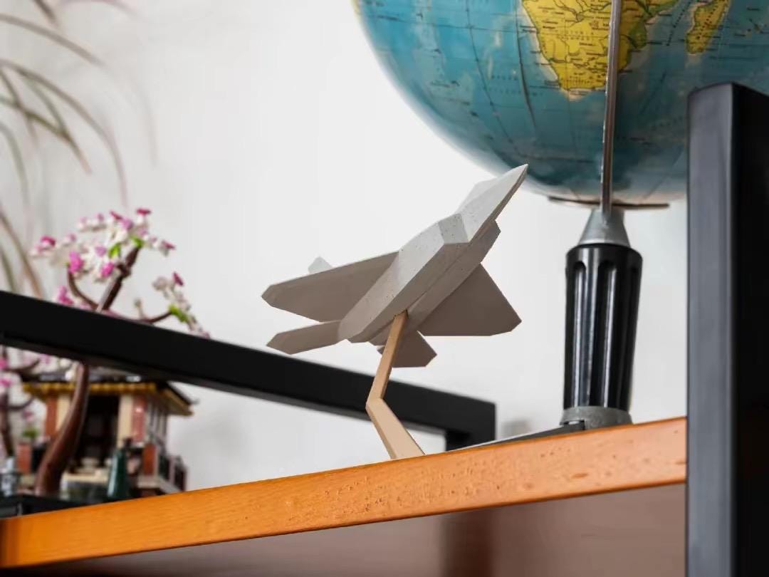 Legendary F-22 Raptor Fighter Jet Plane | Desk Model Airplane Pilot ...