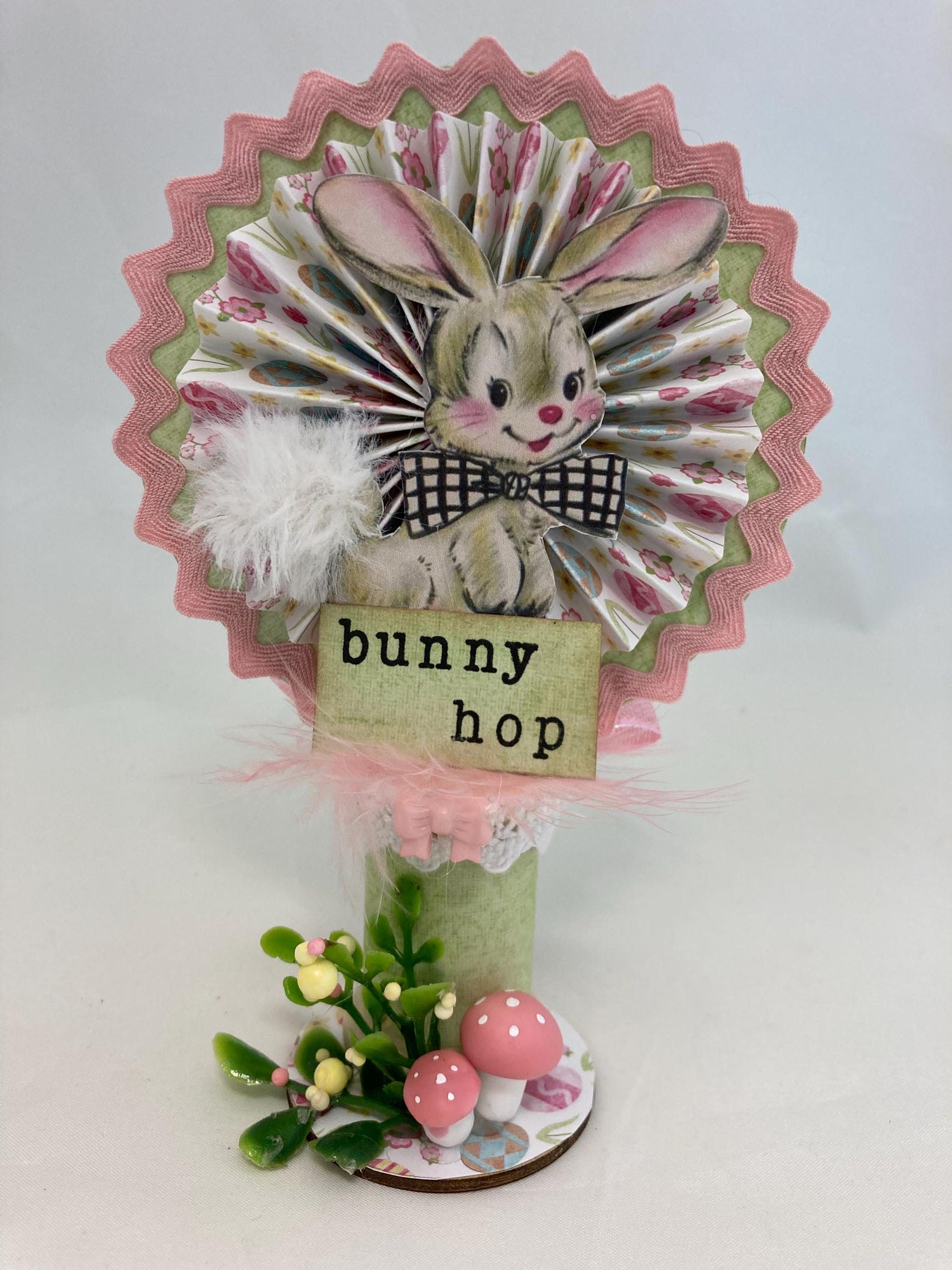 Easter Bunny Bow Tie Spool Decor, Vintage Kitsch Style Holiday ...
