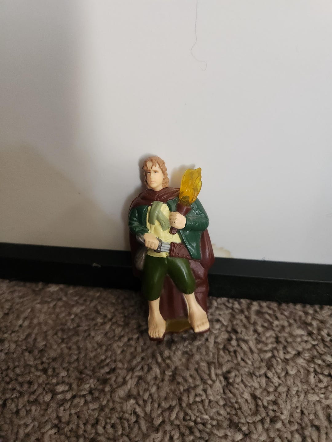 Lord of the Rings Pippin Hobbit Action Figure W/ Torch & Sword NLP Inc ...