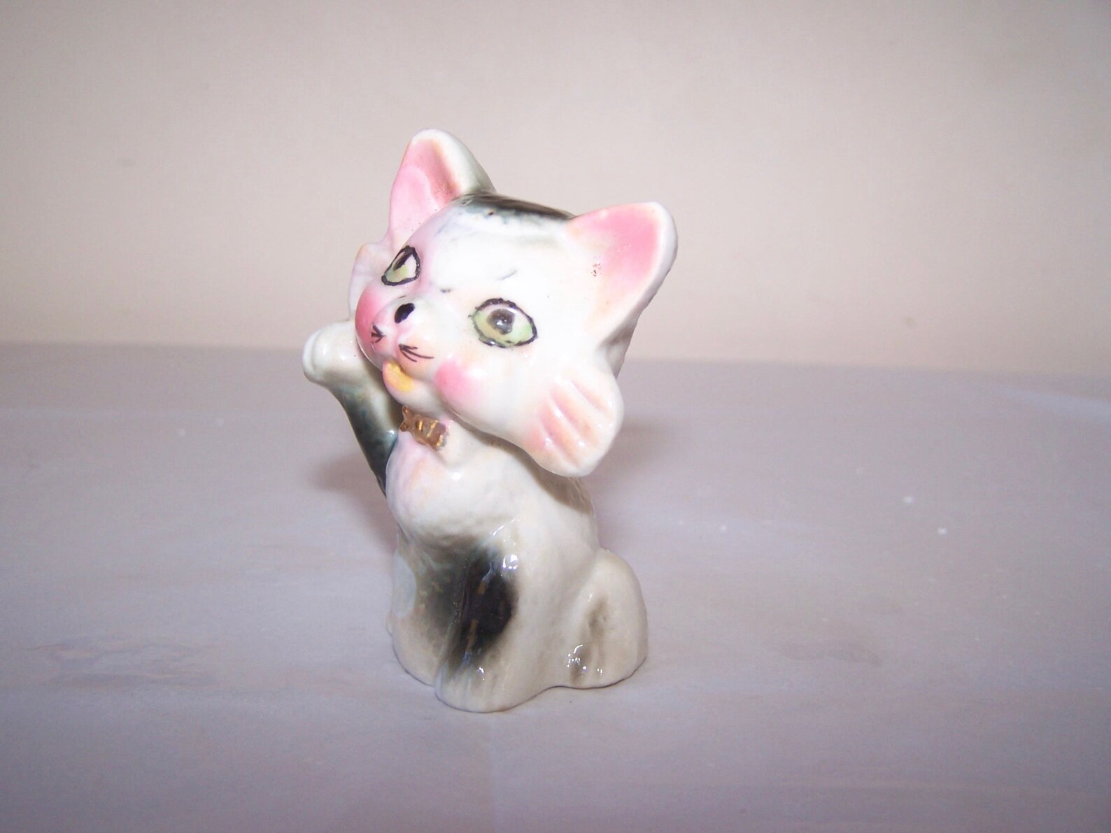 Waving Cat Figurine Small Pottery Cat Made in Japan 3 Inch - Etsy