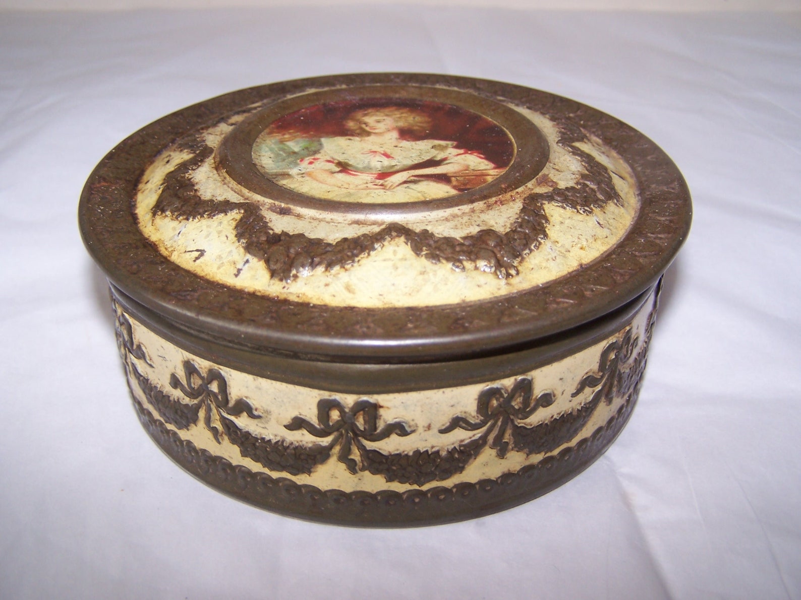 Meltis Limited Tin Chocolate Tin Confectionery Tin Bedford - Etsy España