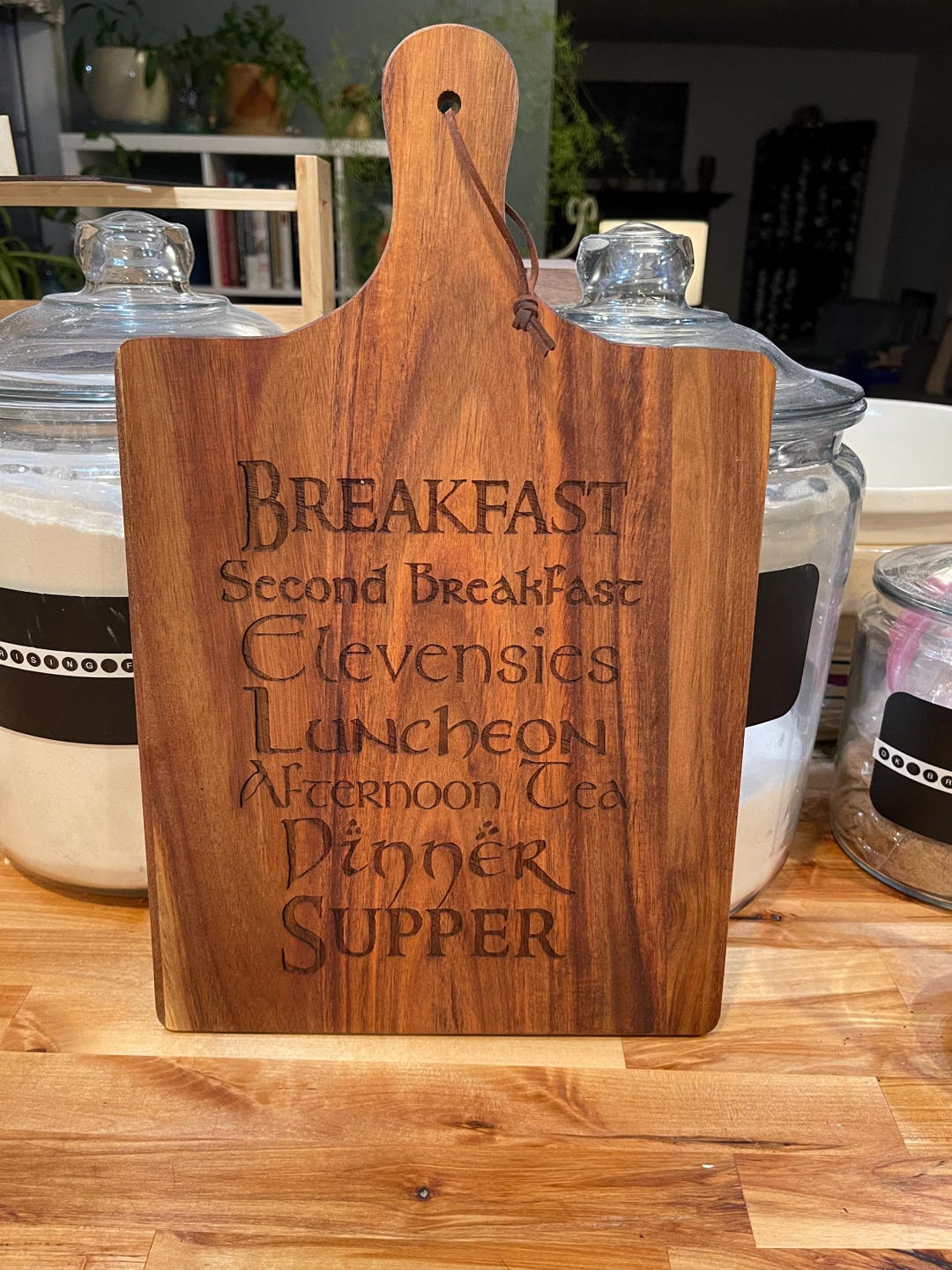 Hobbit Meals List - Cutting, Serving, or Food Tray, Lord of the Rings ...