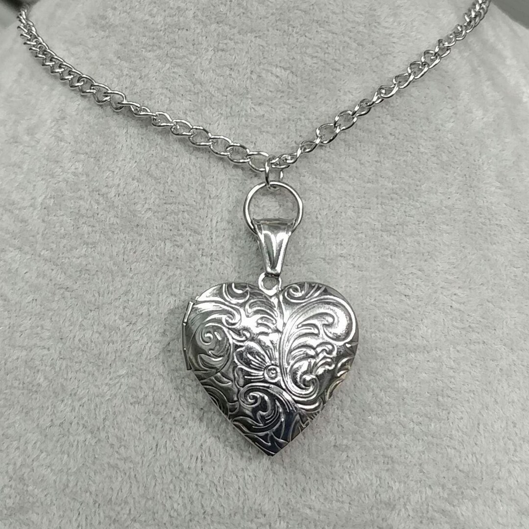 Heart Locket Curb Chain Heart Locket Necklace Non-tarnish Stainless ...