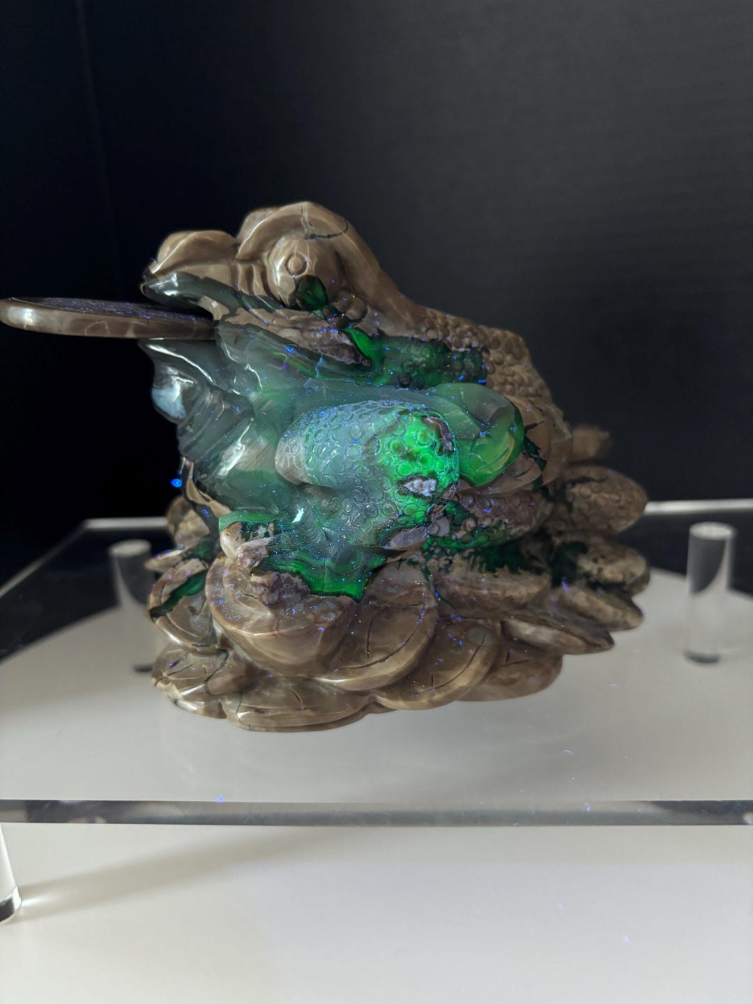 Volcano Agate Money Toad Crystal Carving, Natural Agate, UV Reative ...