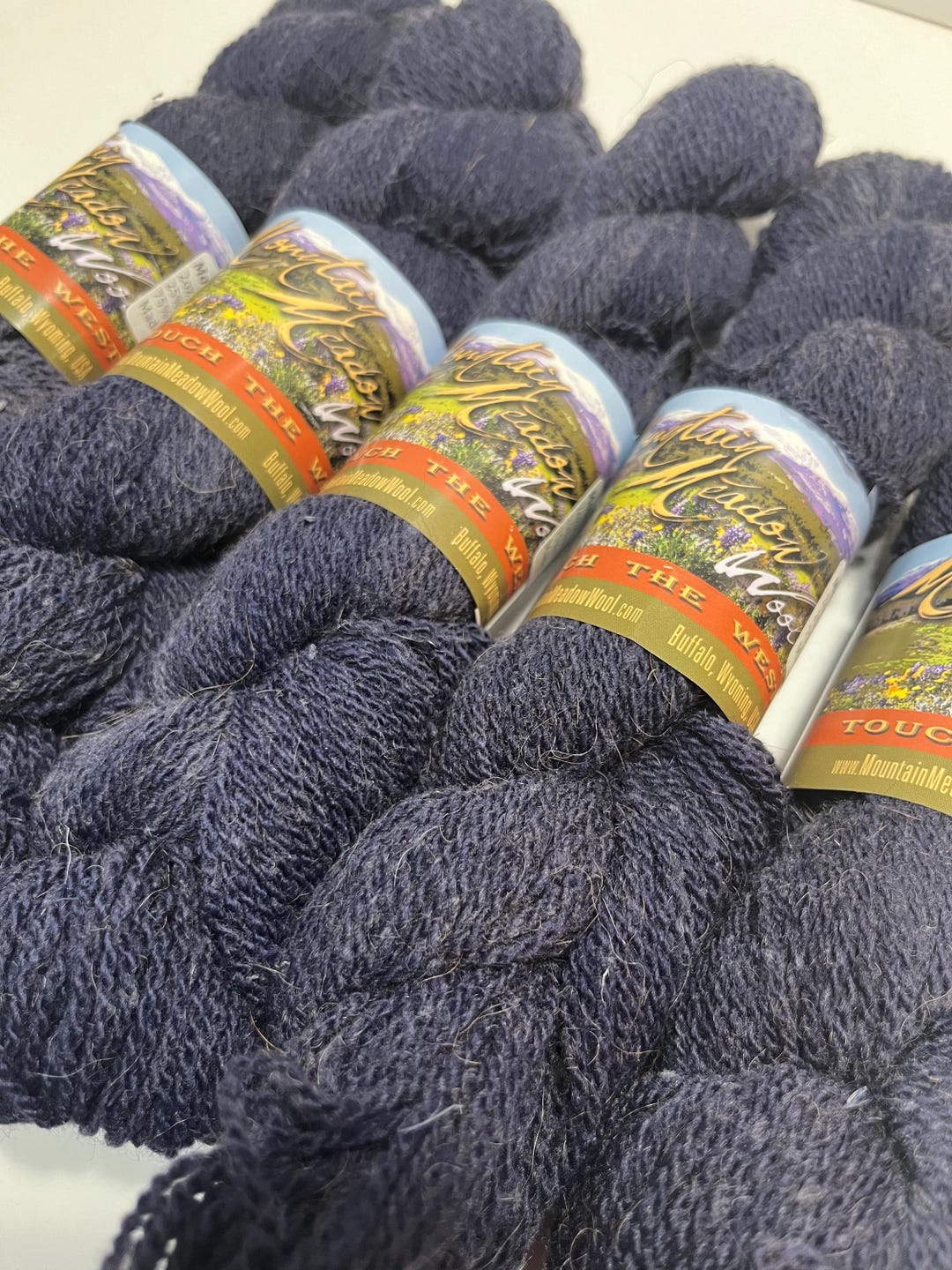 5 Skeins Merino-bison Blend Yarn in Navy - Etsy