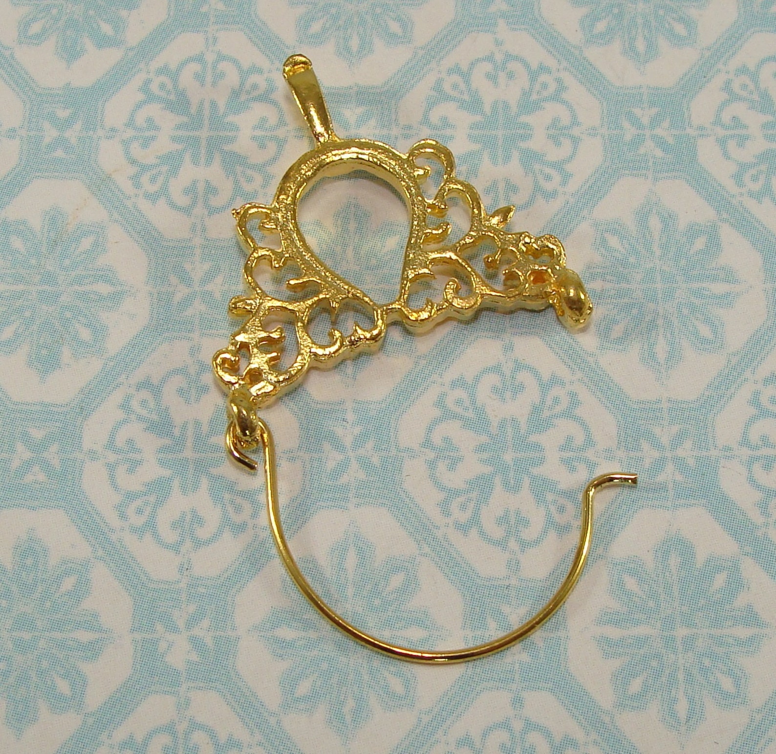 4 Fancy Scroll Charm Holders Gold Finish (17627) Vintage Filigree Style ...