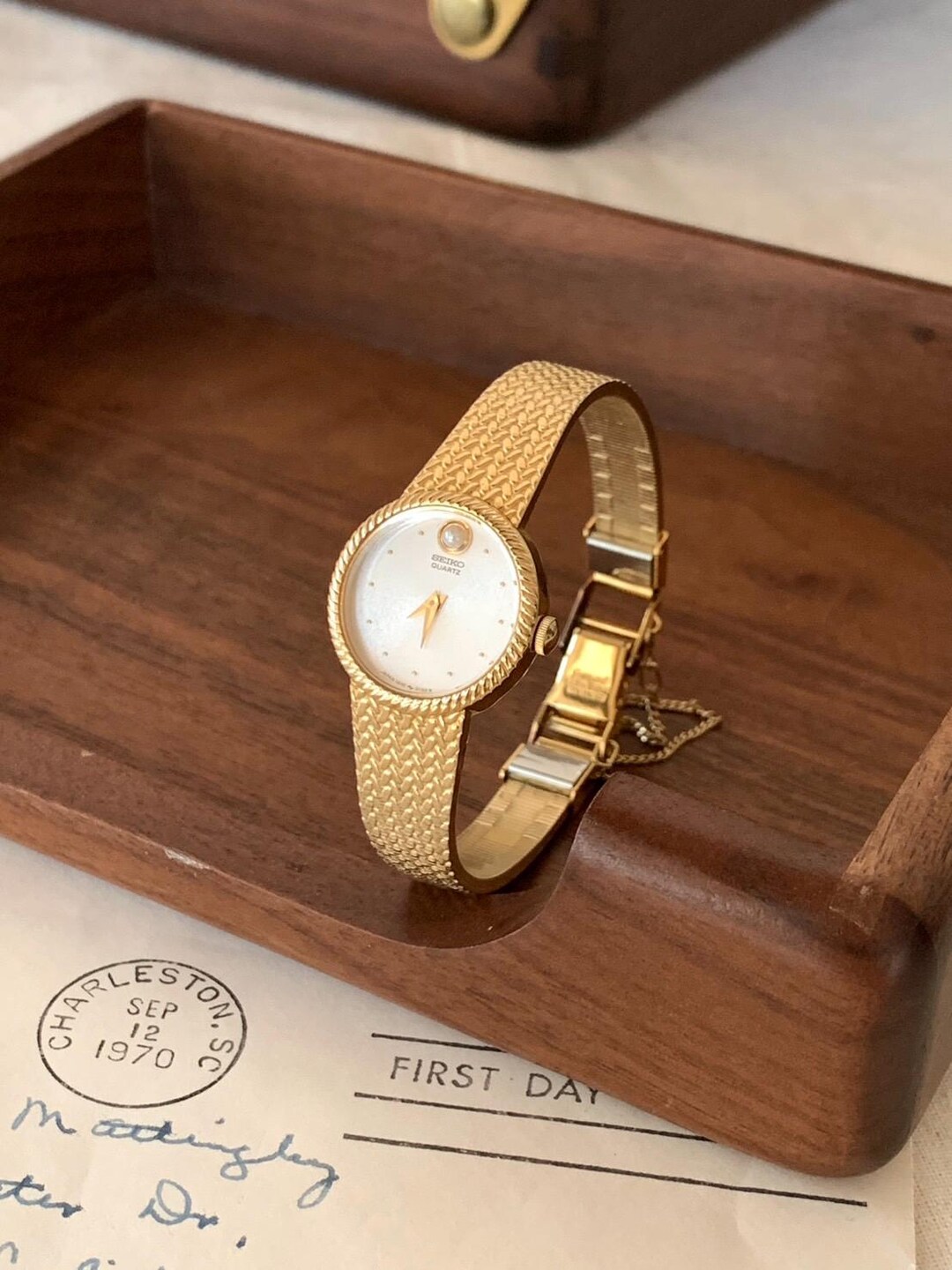 Rare Vintage SEIKO Pearl Gold Tone Japan Made Quartz Watch - Etsy