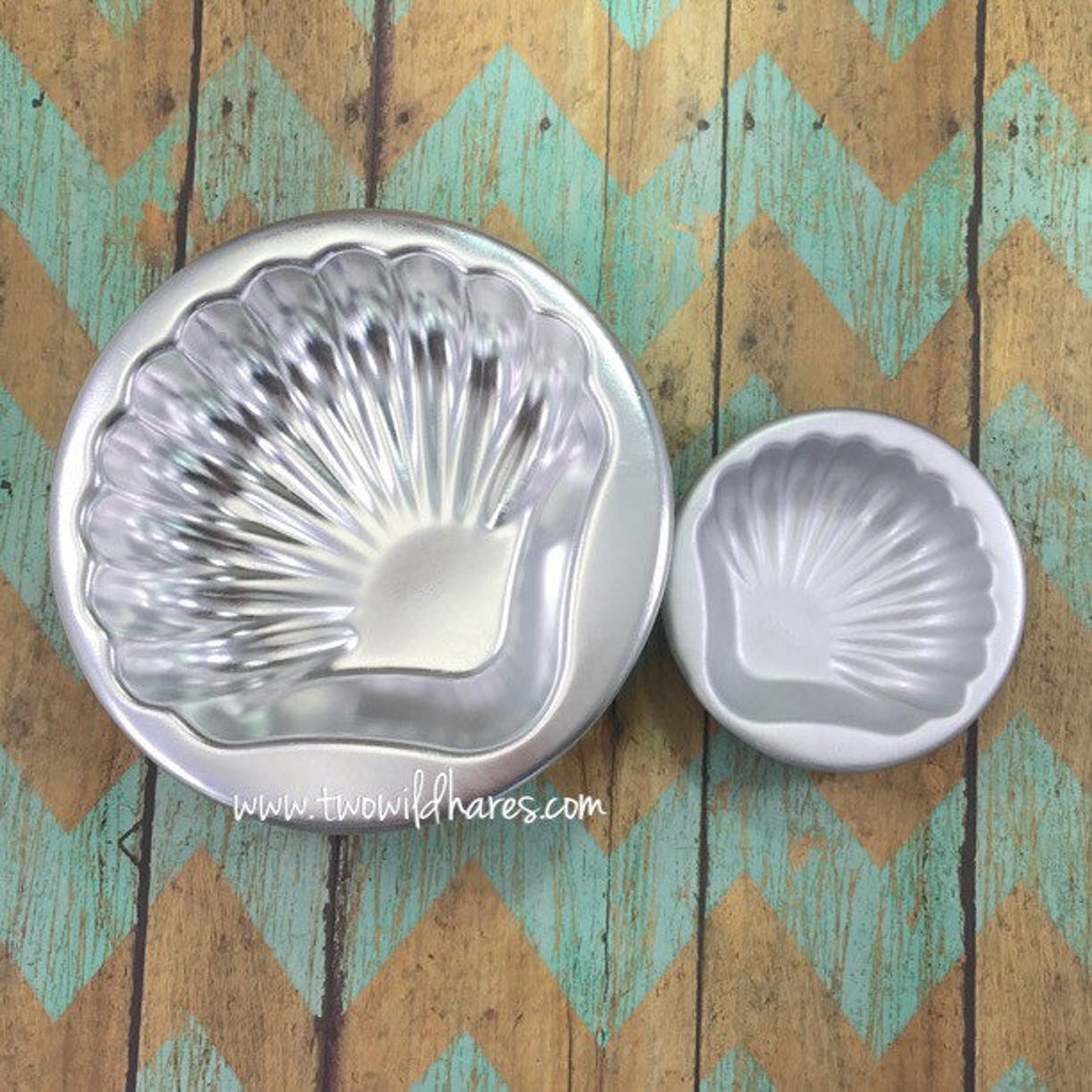 CLAMSHELL Bath Bomb & Baking Mold Set, Large (4") and Small ( 2 1/4 ...