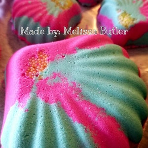 CLAMSHELL Bath Bomb & Baking Mold Set, Large (4") and Small ( 2 1/4 ...