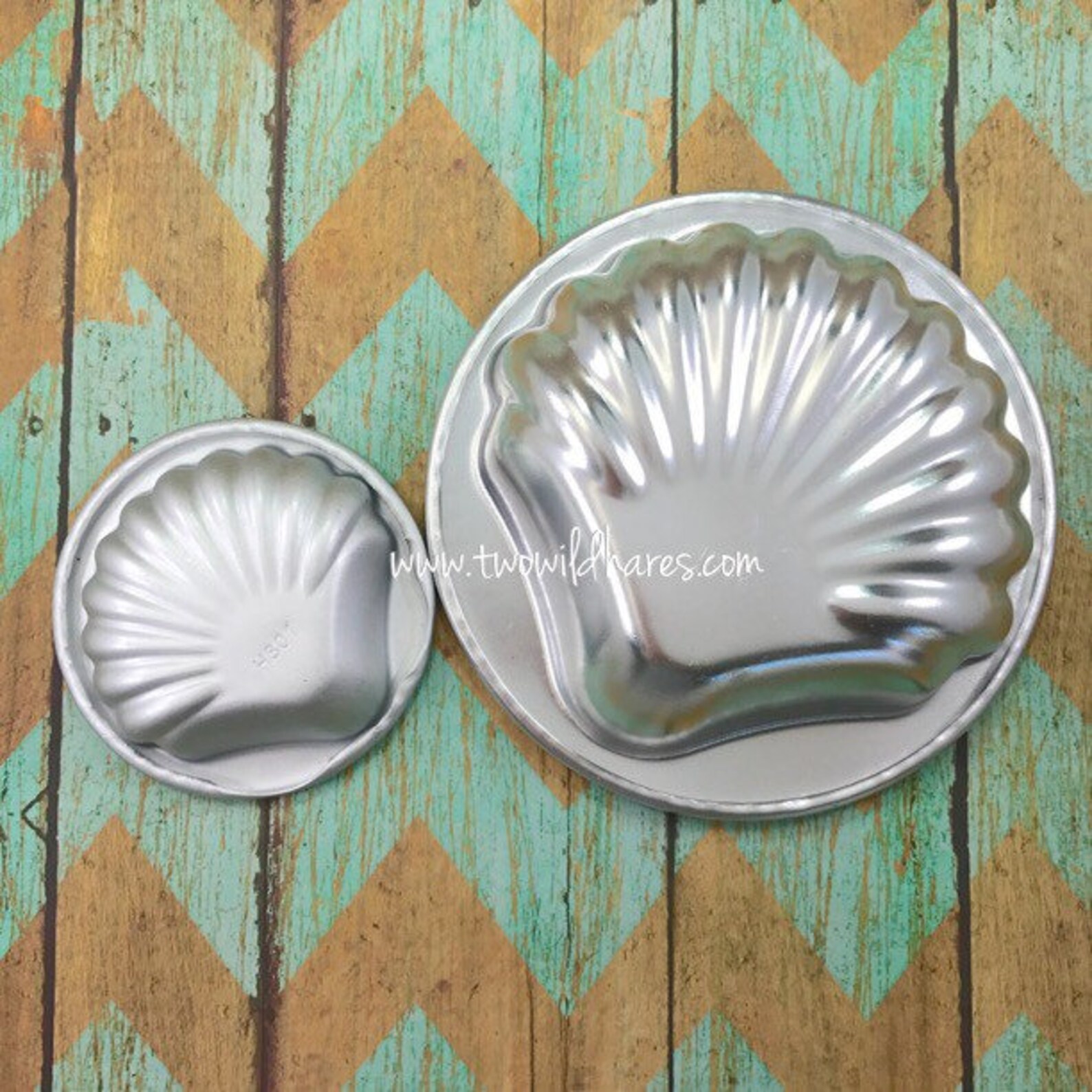 CLAMSHELL Bath Bomb & Baking Mold Set, Large (4") and Small ( 2 1/4 ...
