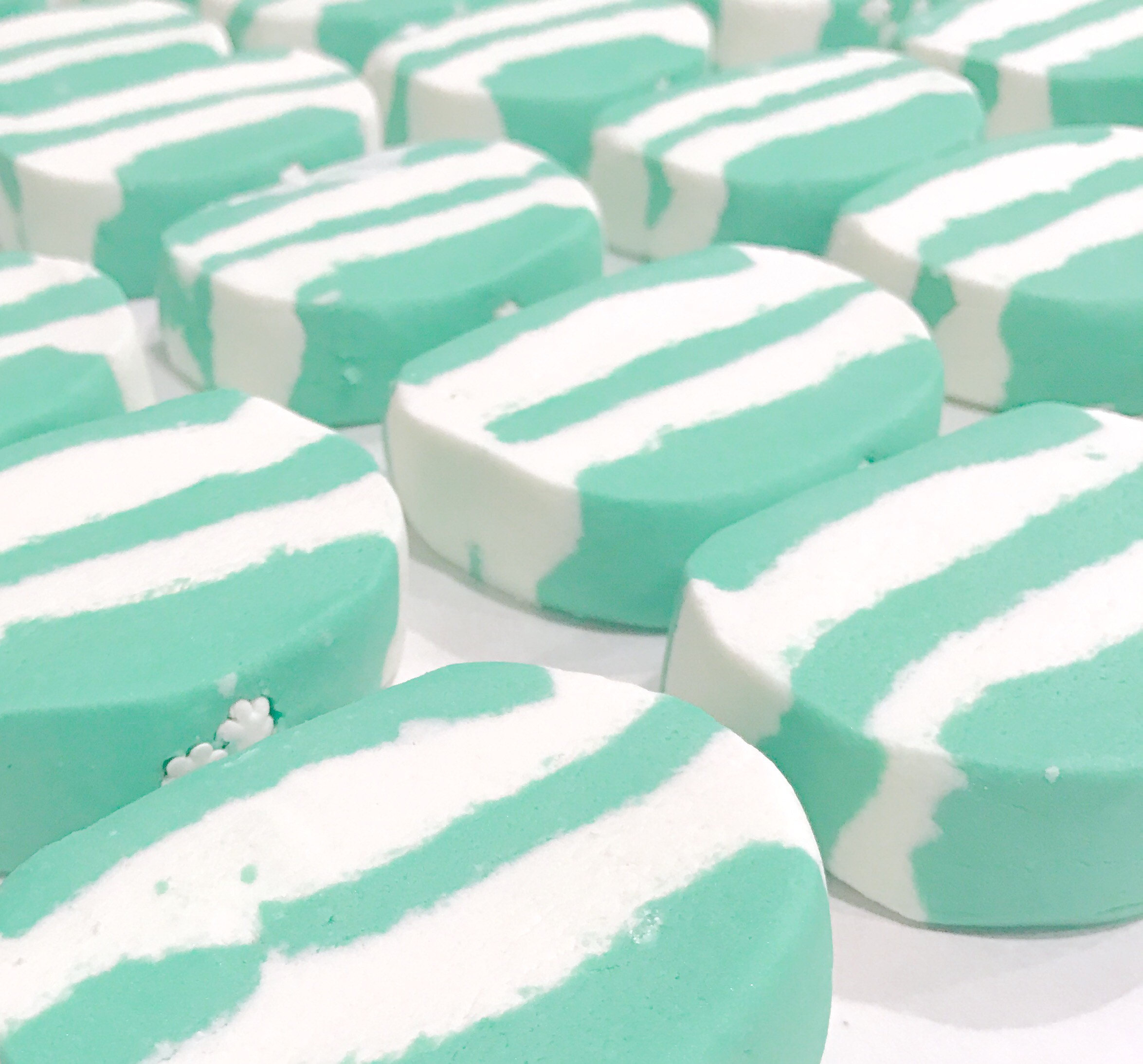 GARDENIA Bubbly Bath Bar, Solid Bubble Bath, 3.5 oz