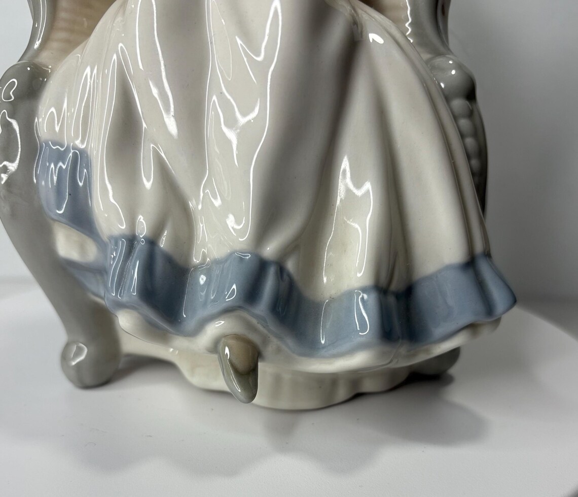 Tengra Porcelain Seated Woman Figurine With Dog - Etsy