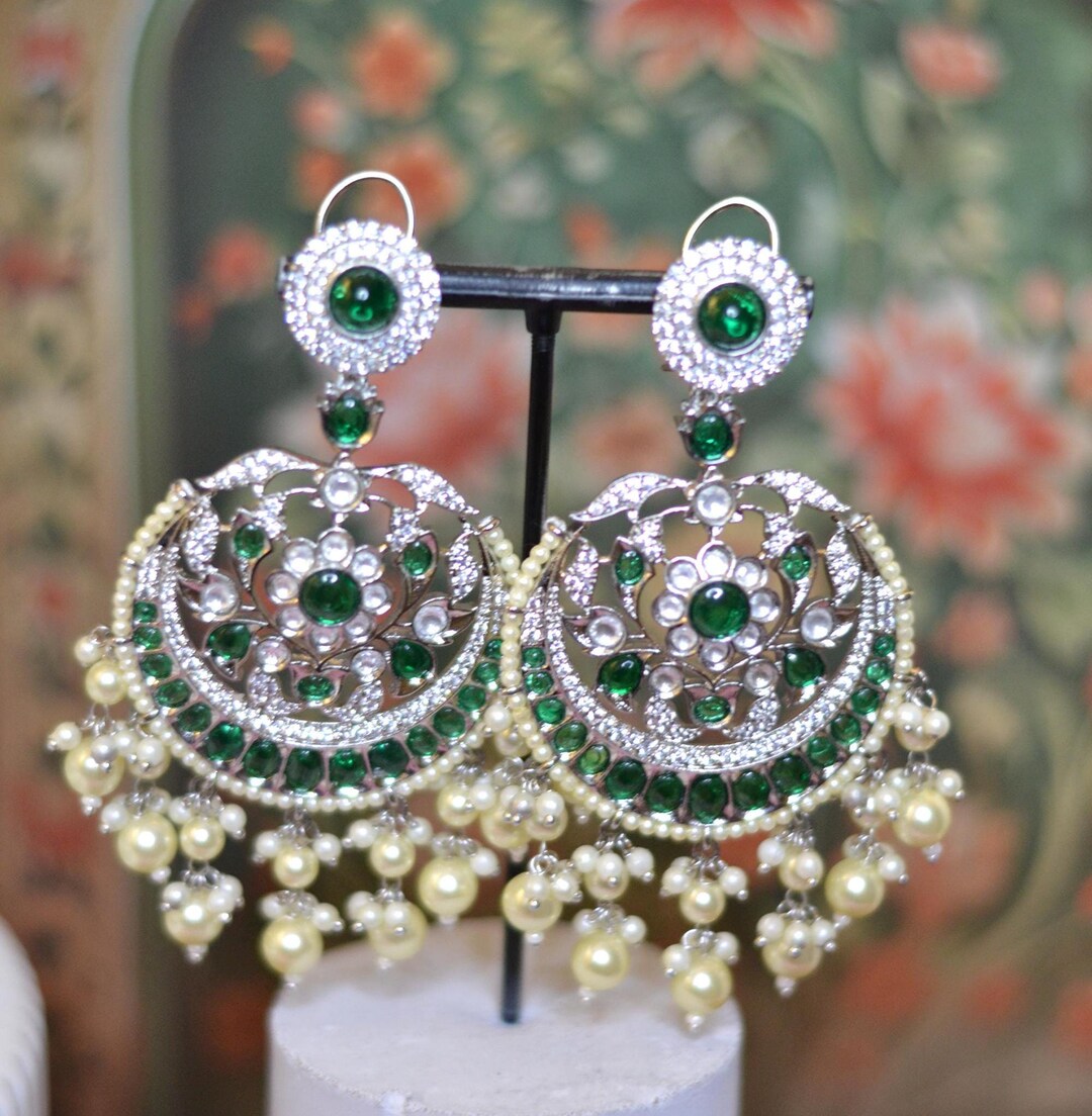 Indian / Pakistani Emerald Chandelier Earrings / Chandbali - Etsy