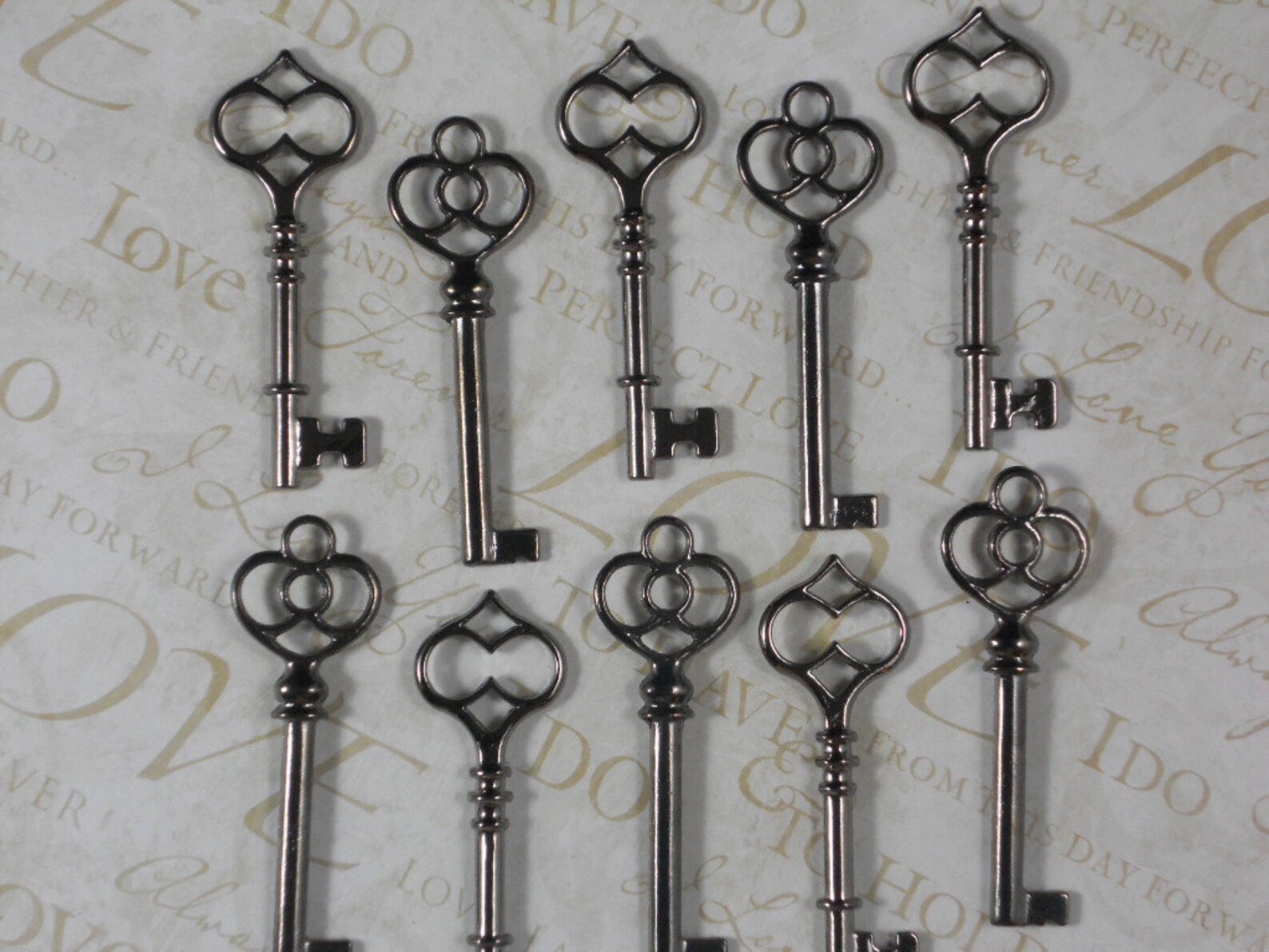 10 Skeleton Keys Gun Metal Black the Twins Large Pendants - Etsy