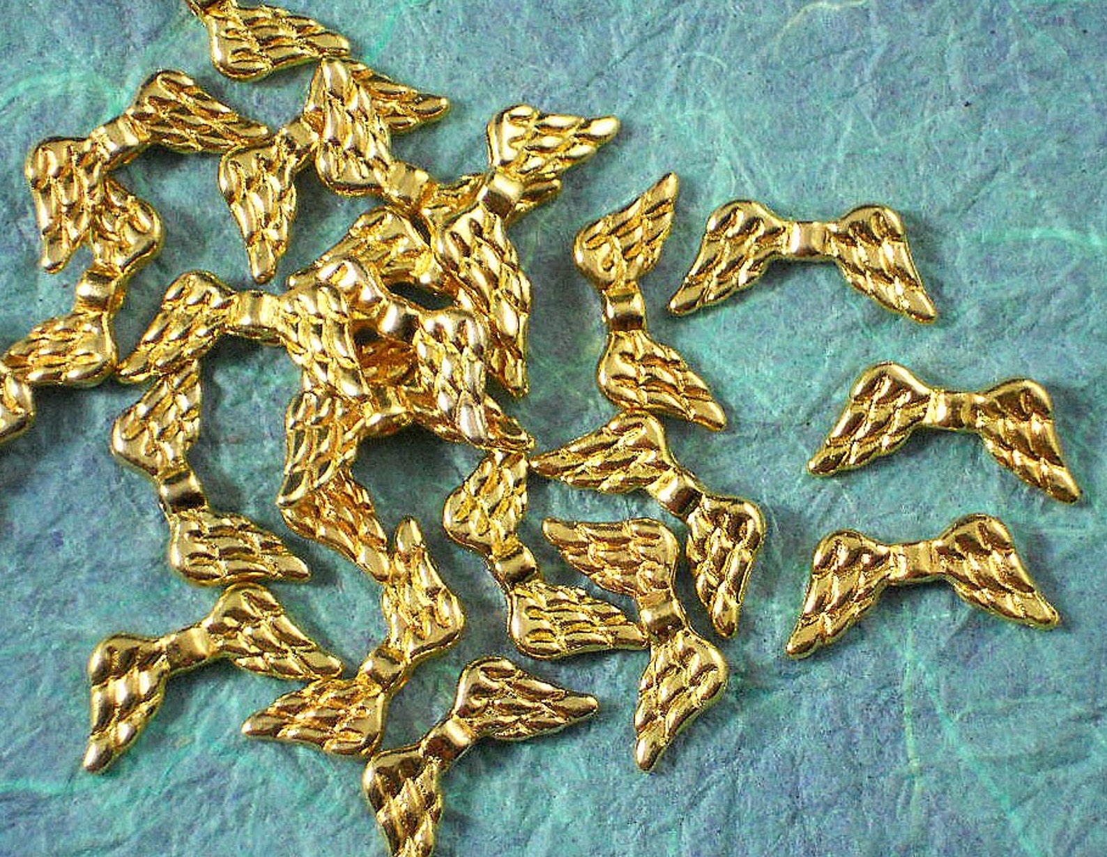 12 Wing Spacer Beads Gold Tone Celestial Angel or Fairy Bright - Etsy