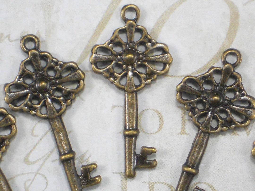 4 Keys Bronze Skeleton Scrollwork Floral Pendants Fancy 40mm Charms ...
