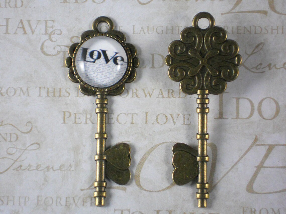 10 Skeleton XL Keys Photo Dome and Heart Key Pendant Bronze - Etsy