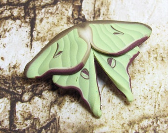 Luna moth pin | Etsy