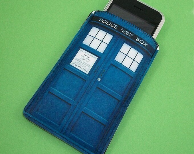 Sci-fi Blue Police Phone Booth Gadget Case - Fits iPhone Itouch Cell ...