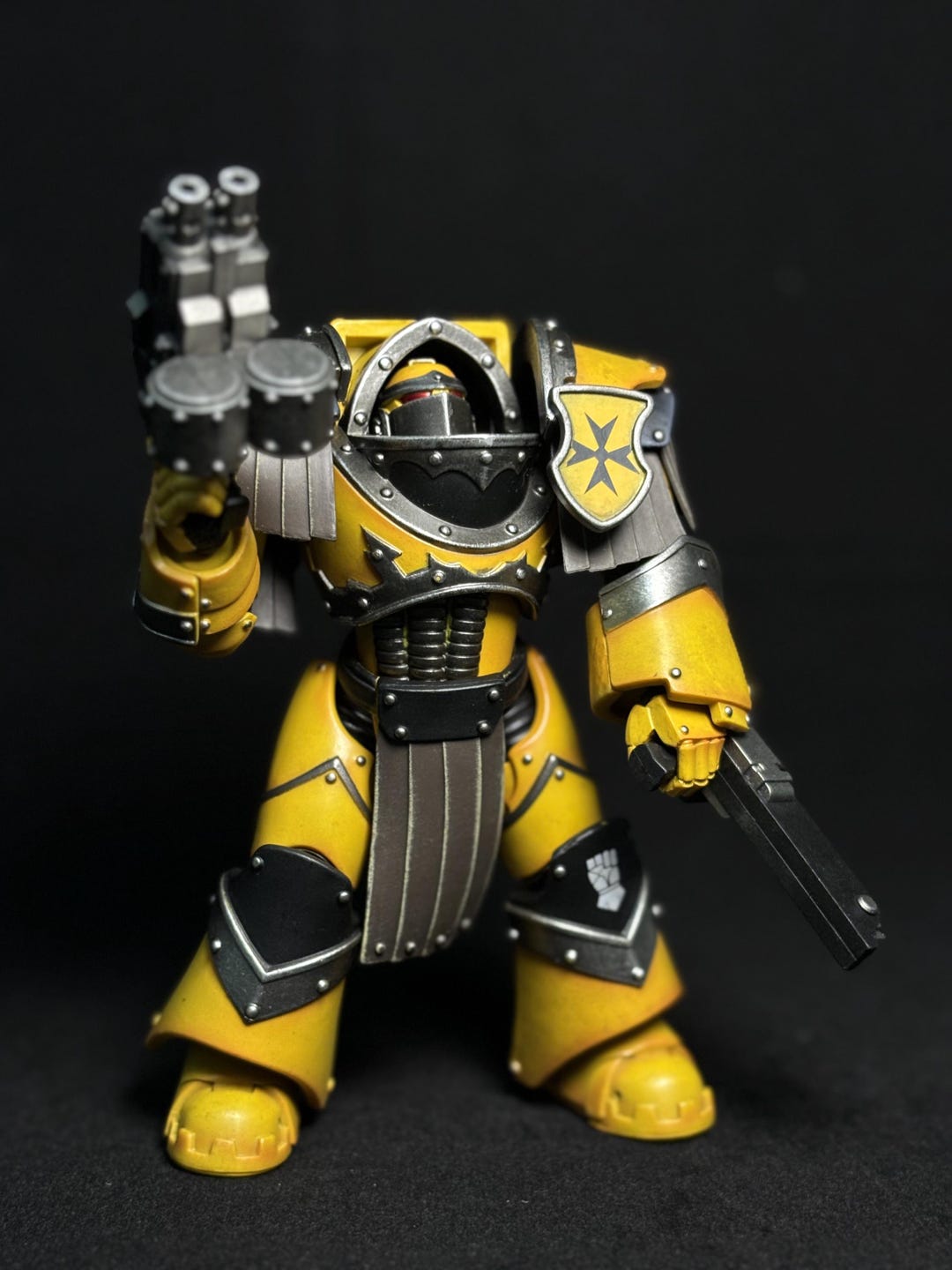 Warhammer 40K Space Marine Imperial Fists Terminator With Chainfist ...