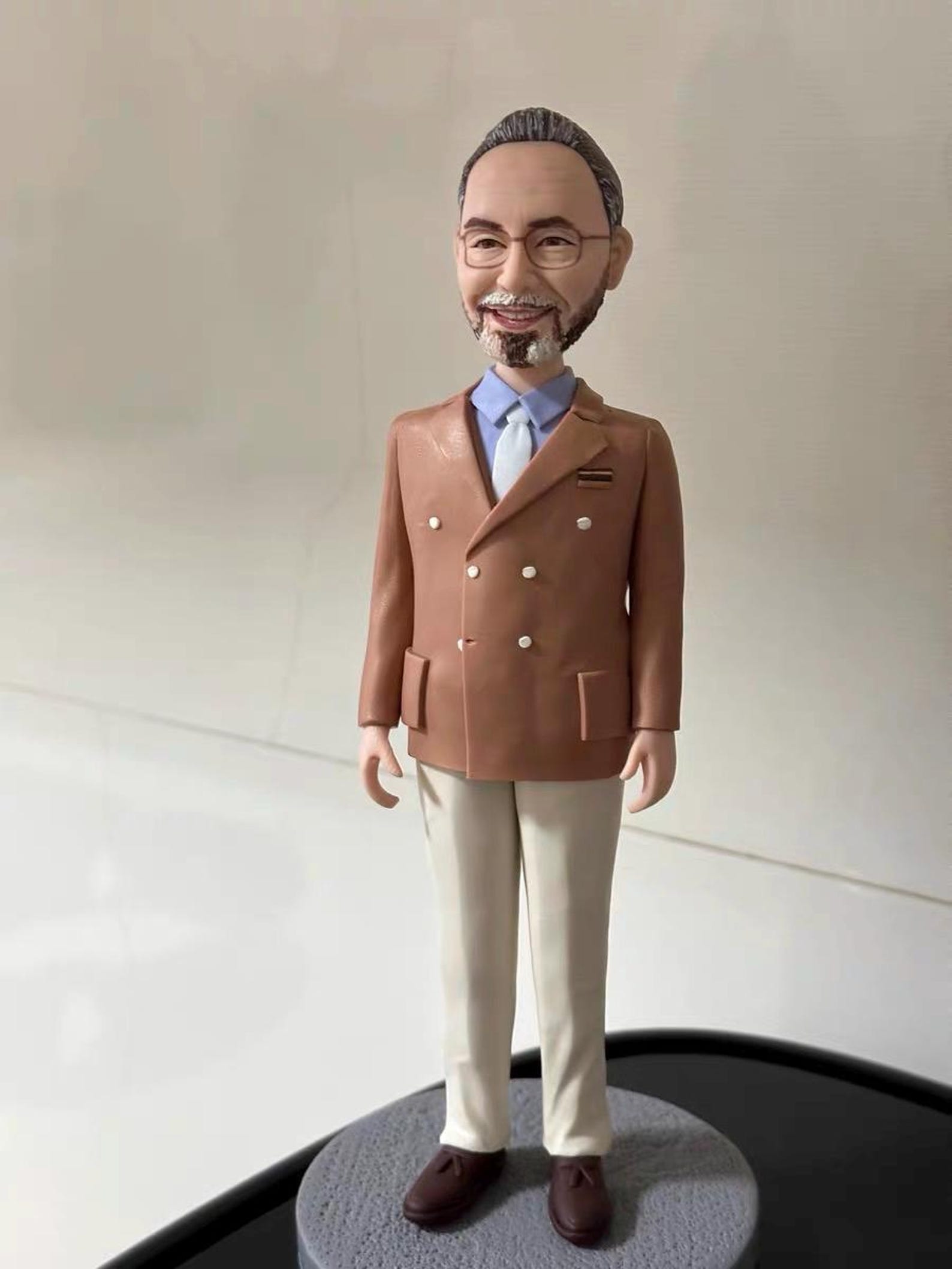 Custom Figurine, Portrait Figurine, Clay Model, Personal Statues Gift ...