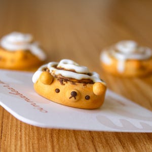 Cinnamon Roll Bear Pin: Kawaii Clay Food Brooch - Etsy