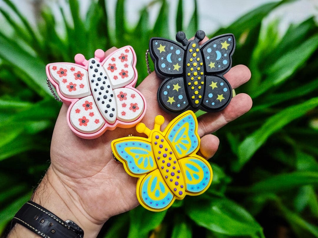 Butterfly Fidget Clicker Keychain | 5 Clickable Wings and Body | Gift ...