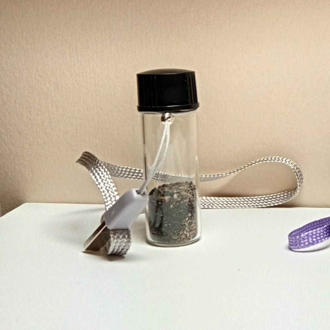 The "thrill of the Reveal" Gold Vial - Real Panned Gold in Every Vial ...