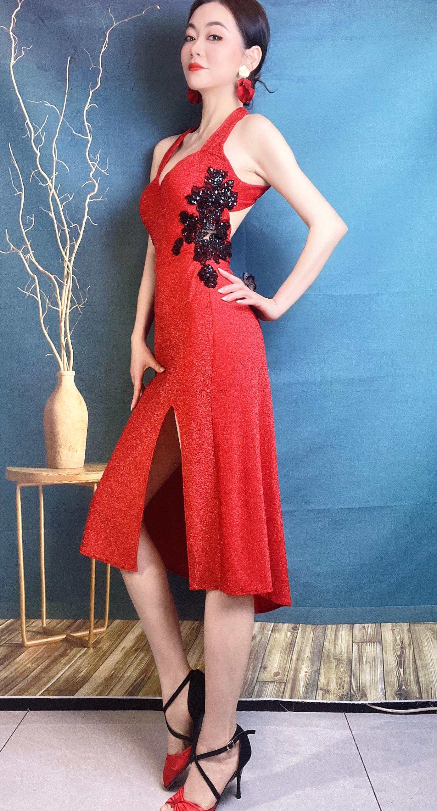 Vintage Style Halter Backless Tango Dress – Curve-enhancing Beaded ...