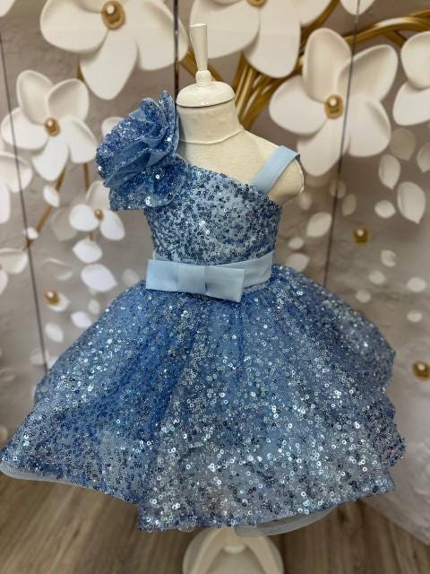 A Very Beautiful Short and Fluffy Dress Embroidered With Beads and ...