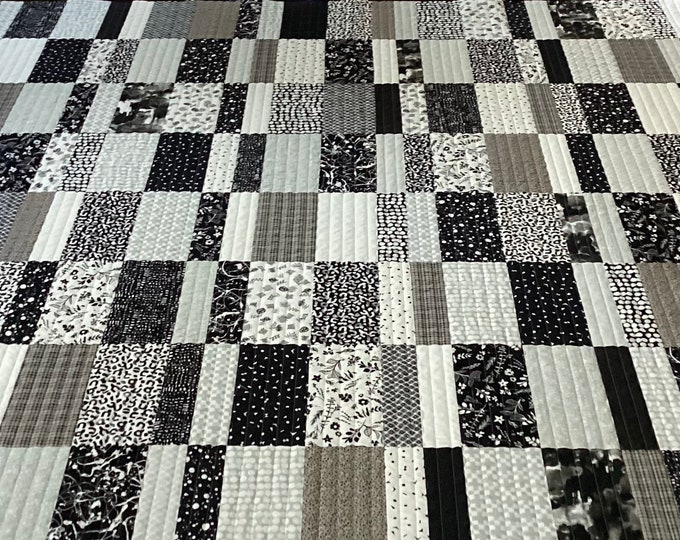 Quilt on SALE Ruby Star Achroma Koby Patchwork Quilt Full - Etsy