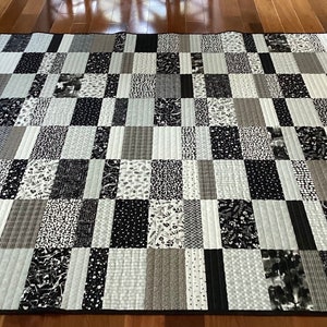Quilt on SALE Ruby Star Achroma Koby Patchwork Quilt Full - Etsy