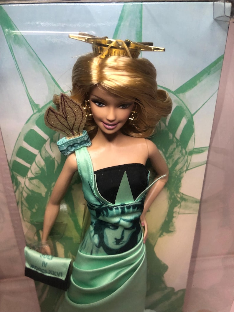 Statue of Liberty Doll. Dolls of the World Landmark Collection. - Etsy